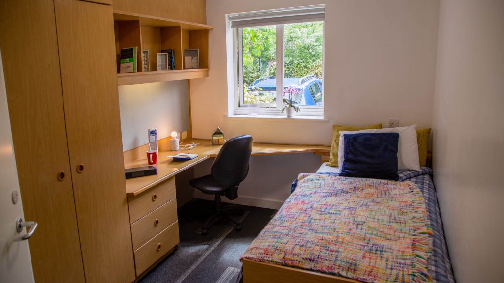 Standard bedroom in Surrey House - Goldsmiths Virtual Tour